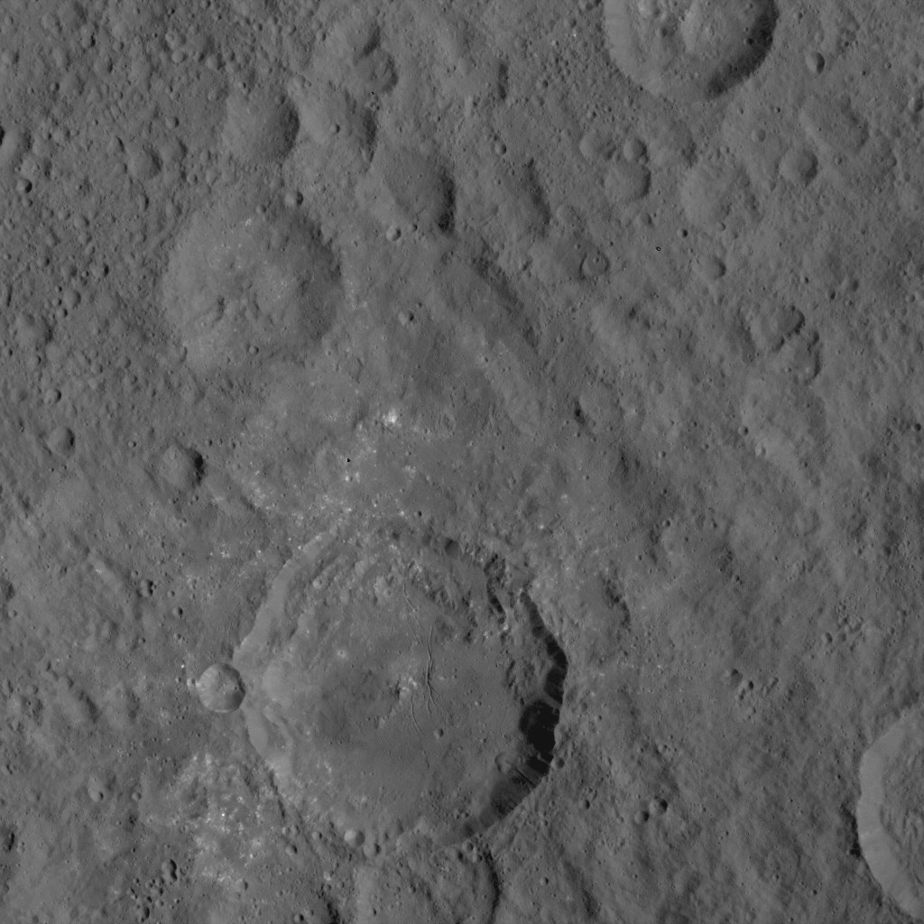 Dwarf planet Ceres seen in mesmerizing new detail | PBS News