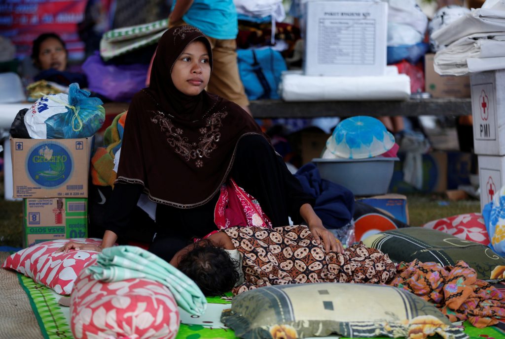 Tens of thousands homeless after Indonesian earthquake | PBS News Weekend