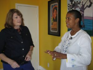 Betty Ann Bowser, trailblazer in television news, dies at 73 | PBS News