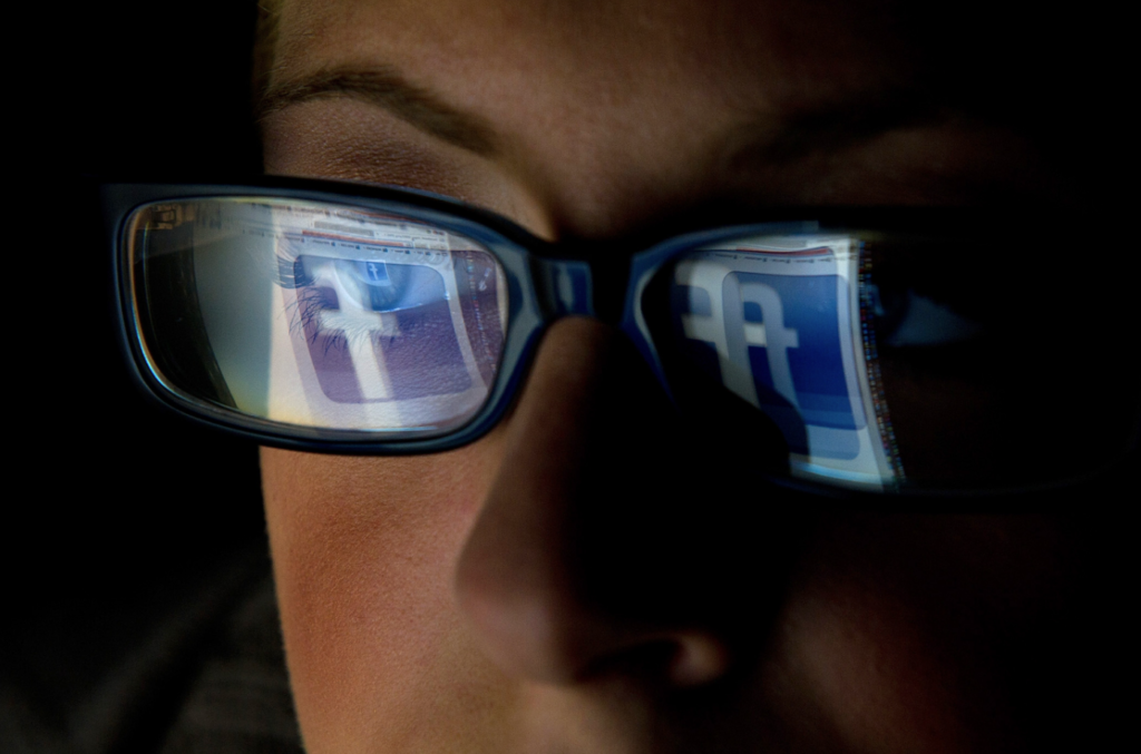 How Facebook’s news feed can be fooled into spreading misinformation ...
