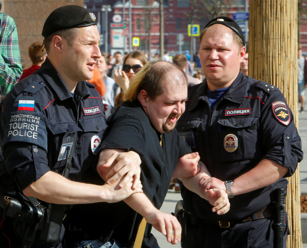 More than 1,600 arrested in Russia amid anti-Putin protests | PBS News