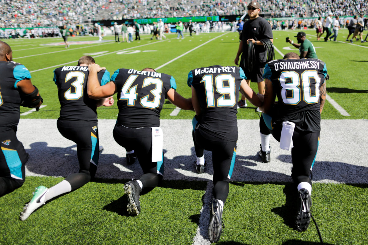 AP analysis: Few good options for NFL owners on player protests | PBS ...