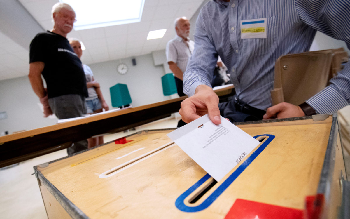 Exit poll projects mixed voter message in Sweden election | PBS News