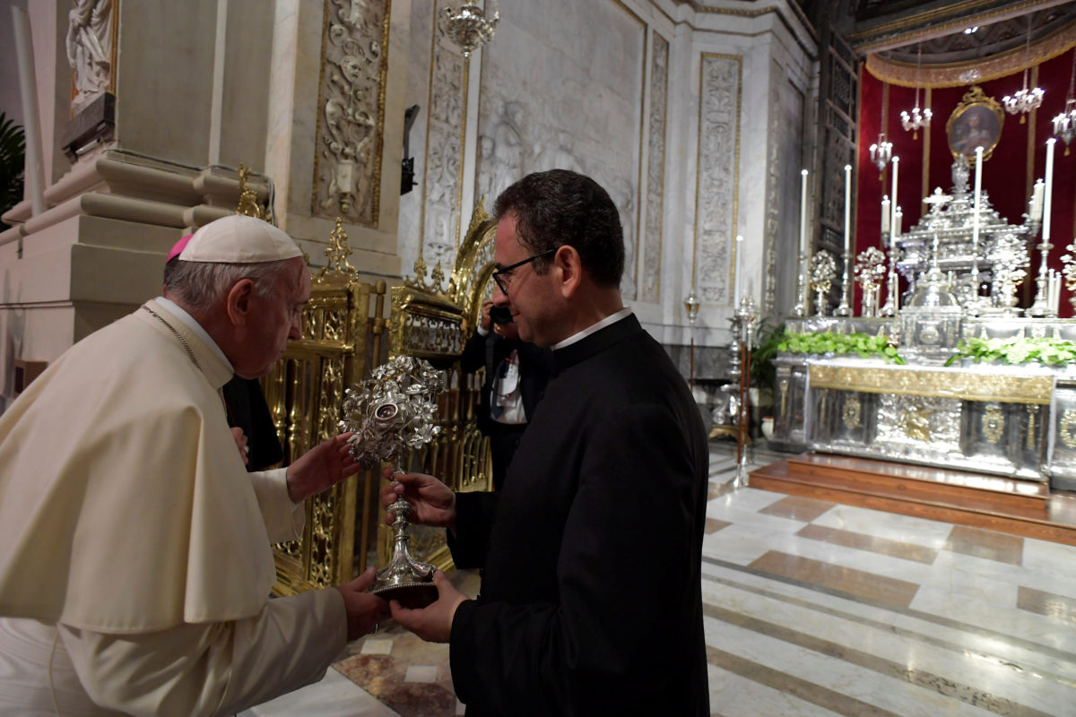 Pope paying tribute in Sicily to priest slain by Mafia | PBS News