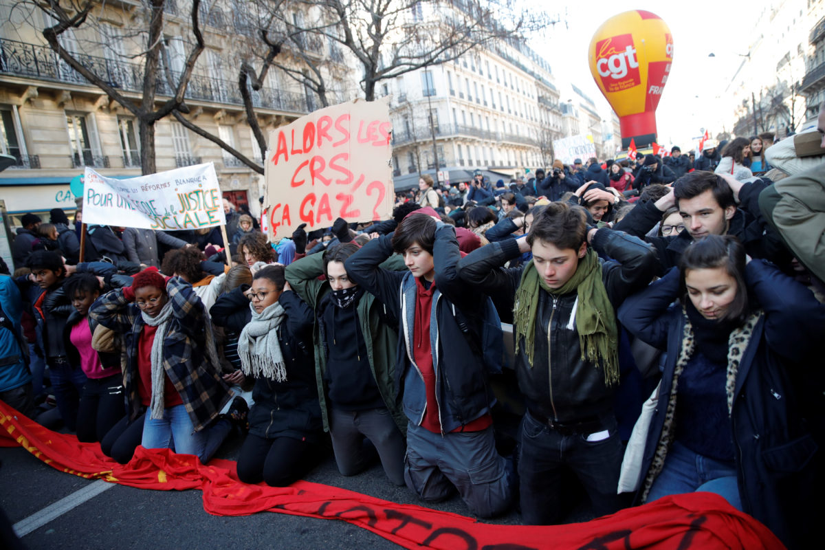 Paris braces for fifth straight weekend of protests | PBS NewsHour