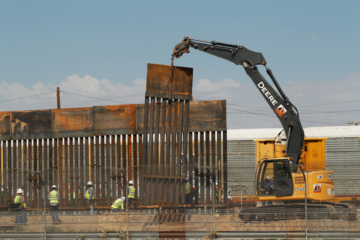 Texas landowners prepare for border wall fight | PBS News