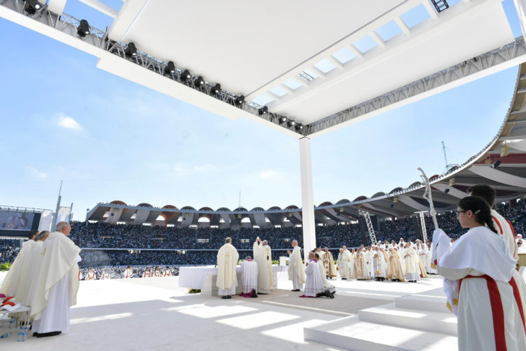 Pope celebrates first-ever papal mass in Arabian Peninsula | PBS News