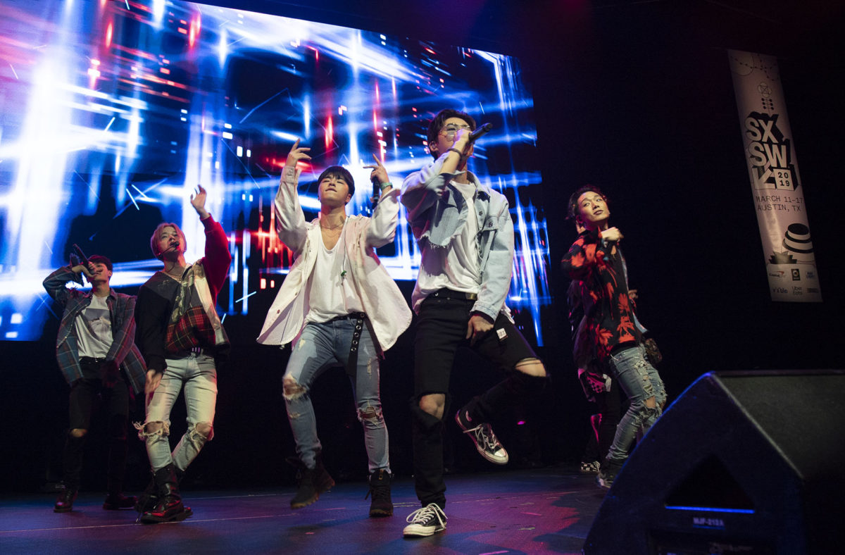 Will America ever idolize K-pop? | PBS News