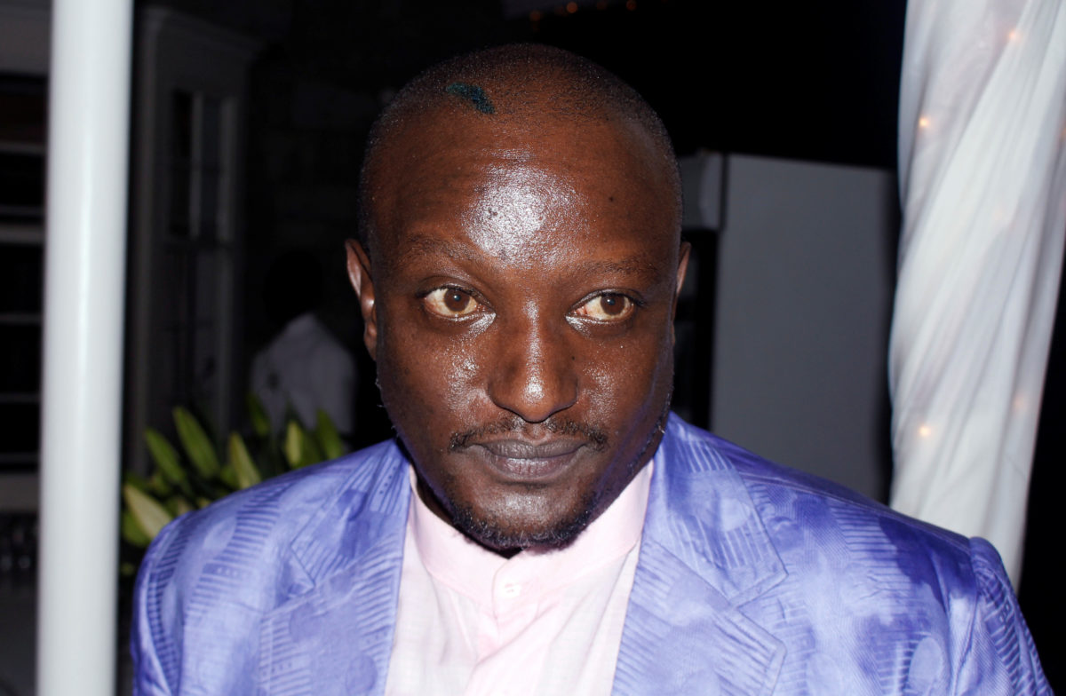 Kenyan author and LGBT activist Binyavanga Wainaina dies at 48 | PBS News