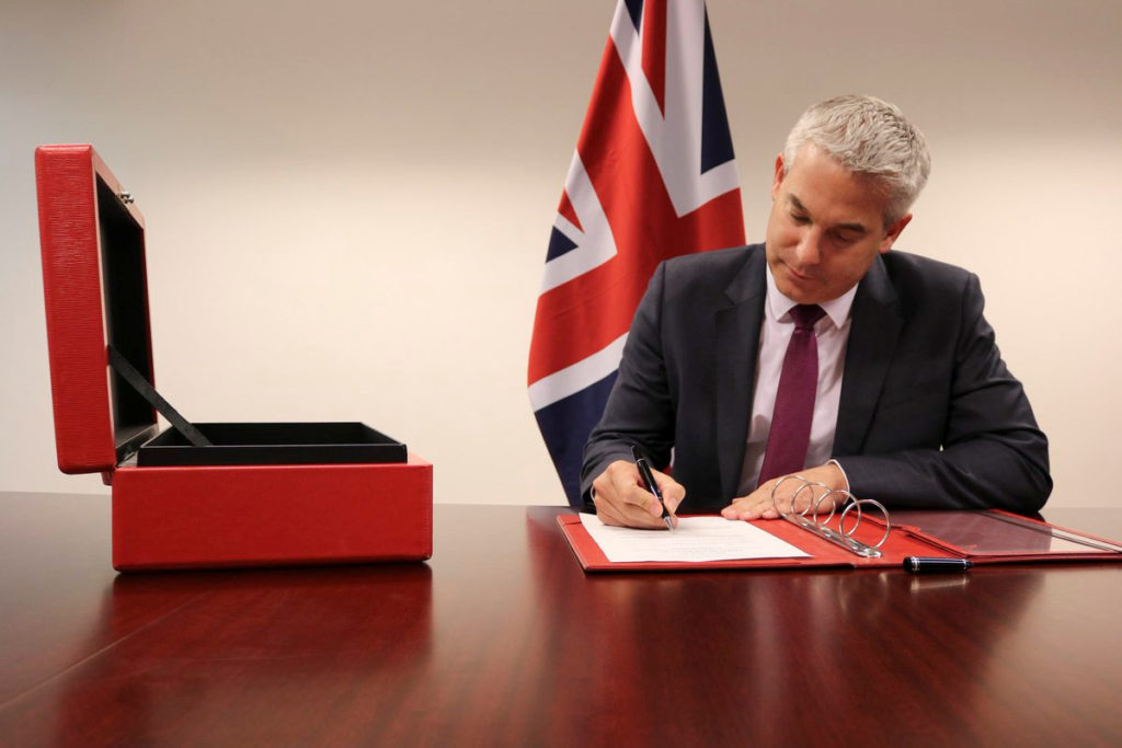 Leaked UK memos warn of food, drug shortages in Brexit chaos | PBS News ...