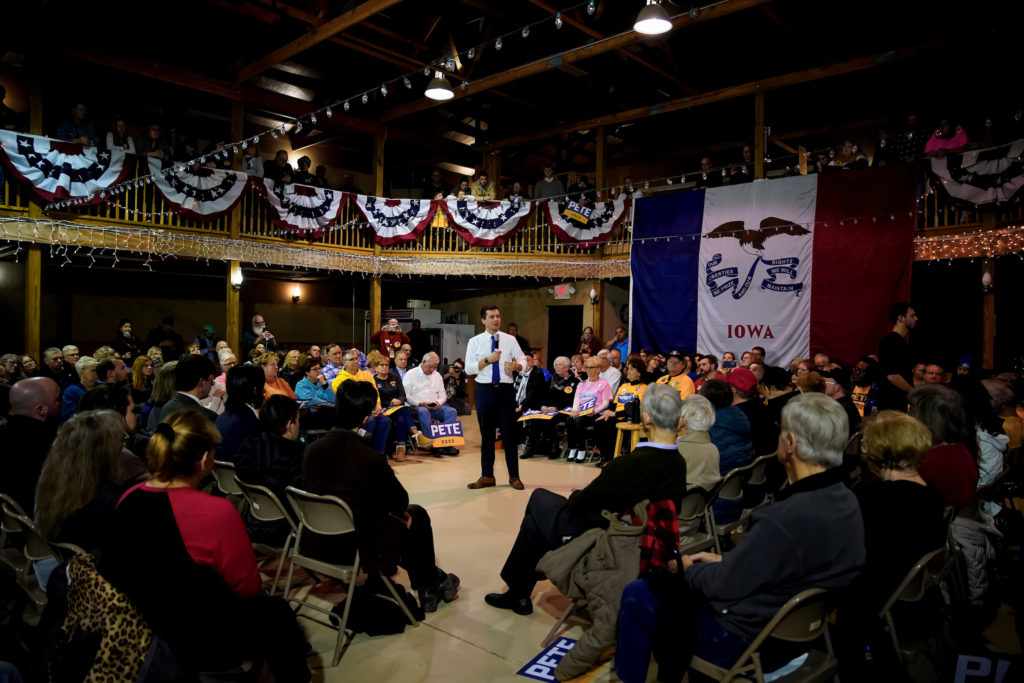 How Trump and 2020 Democrats are talking to Iowa voters | PBS News