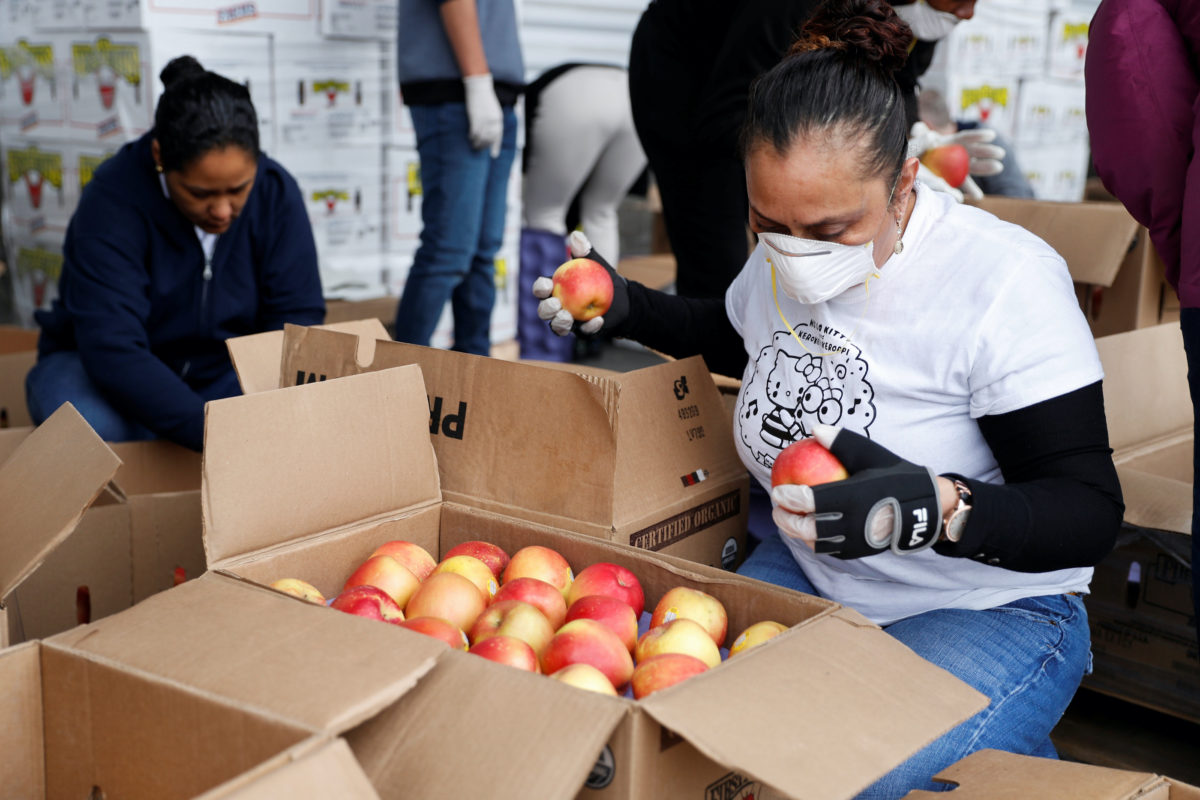 During pandemic, D.C. volunteers provide food for the needy | PBS NewsHour