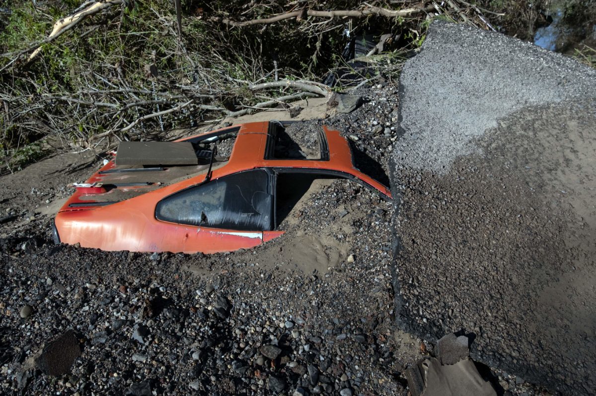 PHOTOS: Dam failure floods Michigan city, displacing thousands amid ...