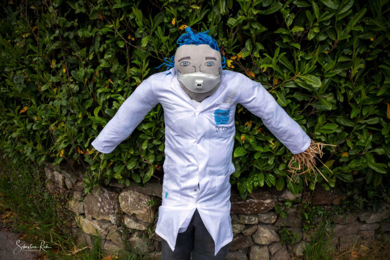 Britons build scarecrows to say thank you to health care workers | PBS News