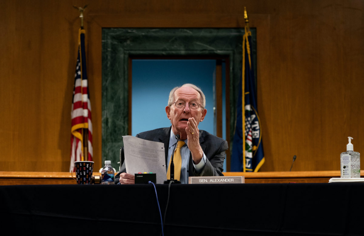Sen. Alexander seeks ‘smooth’ transfer of power | PBS News
