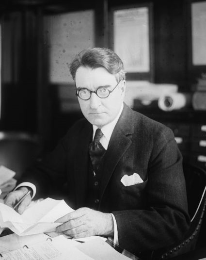 Analysis: Why some schools stayed open during the 1918 flu pandemic ...