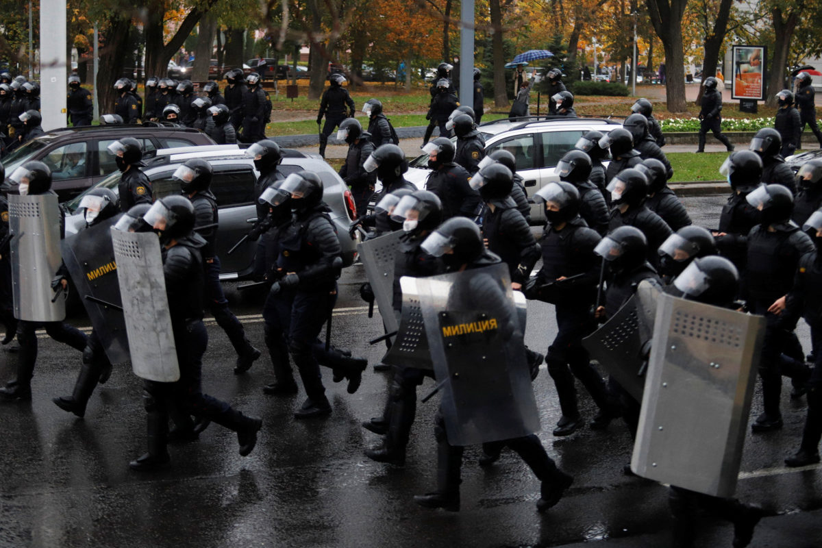 Belarus ramps up crackdown on protests, detains over 700 | PBS News