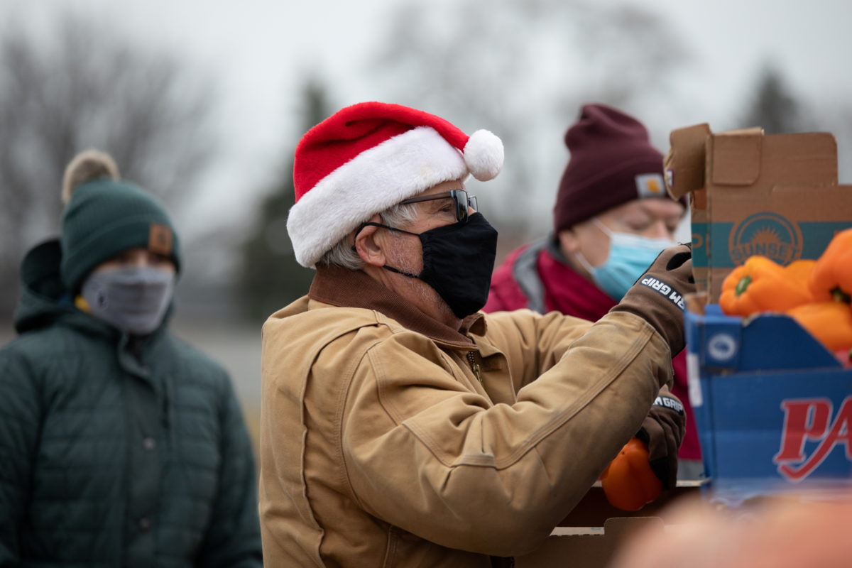 America’s jobless meet a bleak holiday season | PBS News