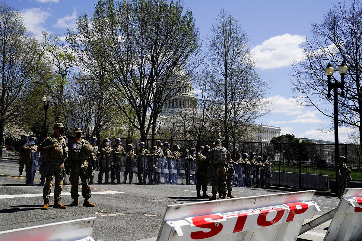 Deadly breach could delay decisions about Capitol fencing | PBS News ...