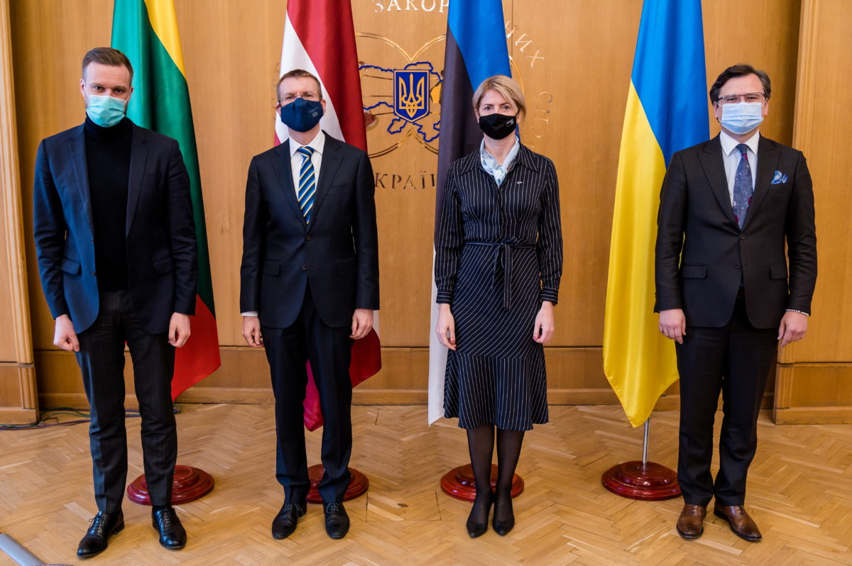 Ukraine seeks stronger Western backing amid Russian troop buildup | PBS ...