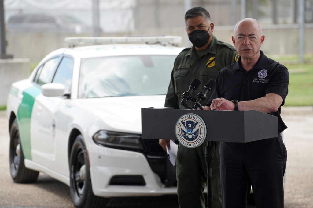 WATCH: DHS Secretary Alejandro Mayorkas holds briefing at U.S.-Mexico ...