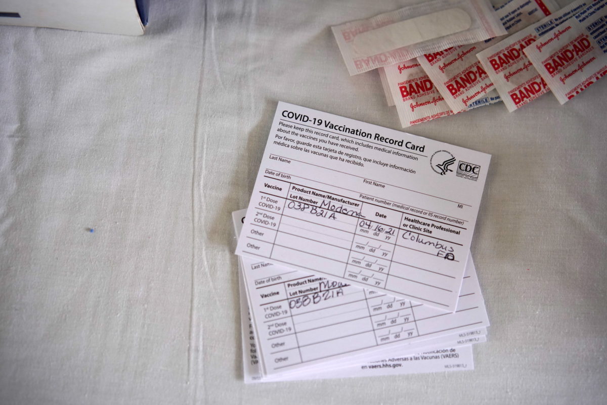 Here's who's covered by COVID-19 vaccine mandates in the U.S. so far ...