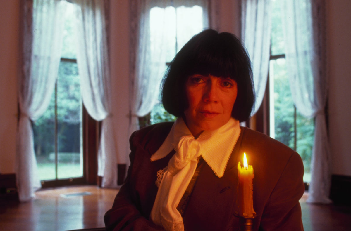 Anne Rice, who breathed new life into vampires, dies at 80 | PBS News