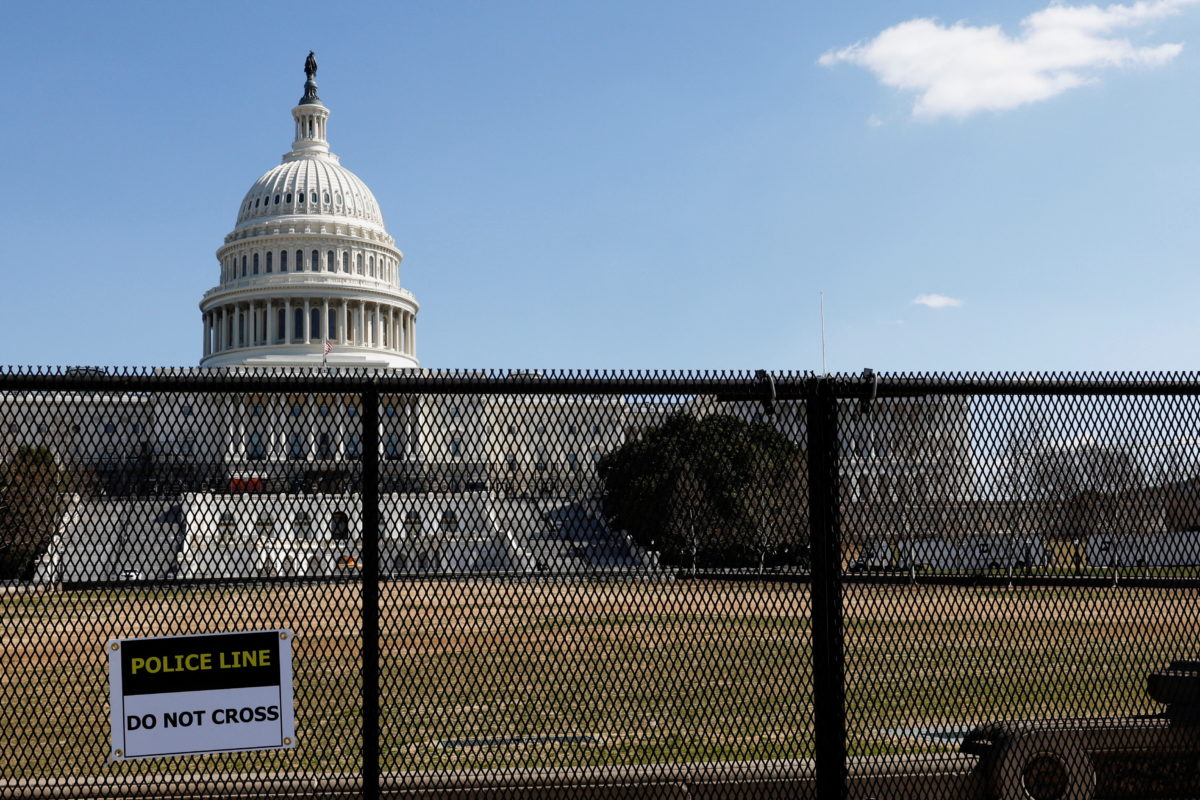 Capitol fencing returns, National Guard on standby for State of Union ...