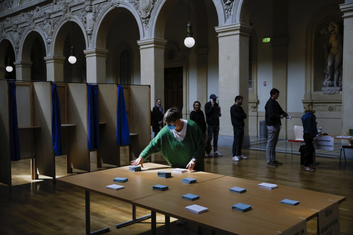 French voters cast ballots in presidential runoff election between ...