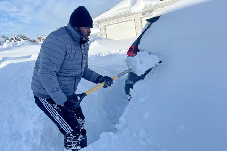PHOTOS: Record snowstorm buries parts of upstate New York under 6 feet ...