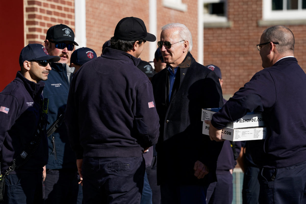Biden delivers Thanksgiving pies to Nantucket firefighters | PBS News