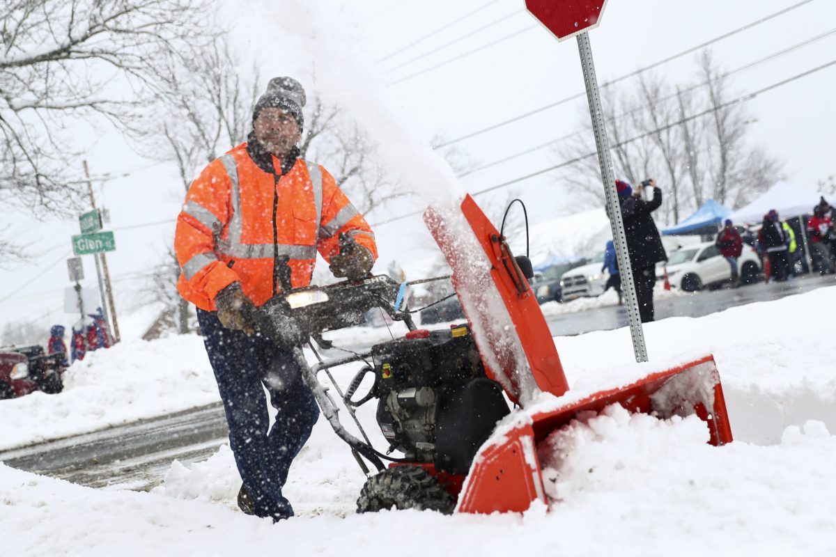 Thousands without power as snow pummels parts of the Northeast | PBS ...
