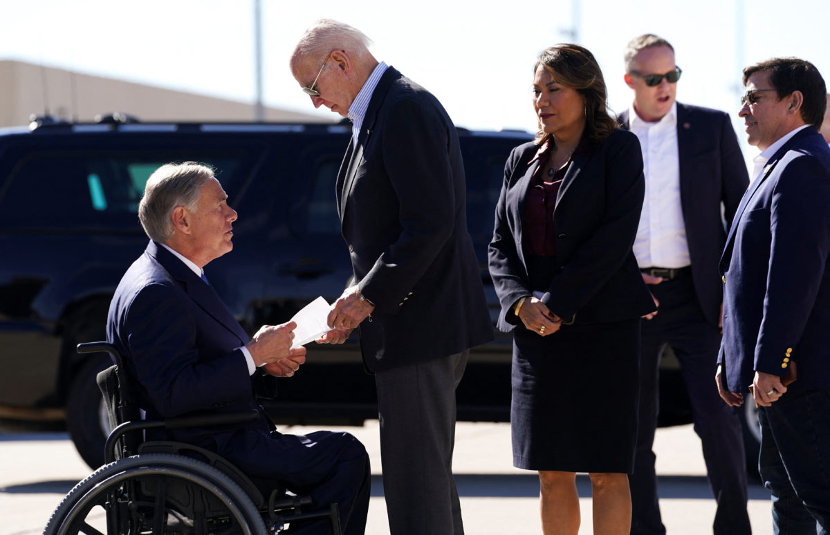 Biden meets border officials in El Paso on first stop of visit to U.S ...