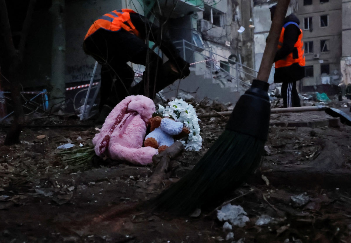 Russian missile strike kills 40 in Dnipro, Kremlin seen preparing for ...