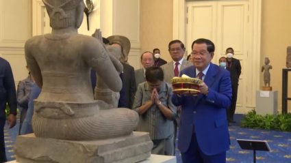 Cambodia celebrates return of ‘priceless’ stolen centuries-old ...