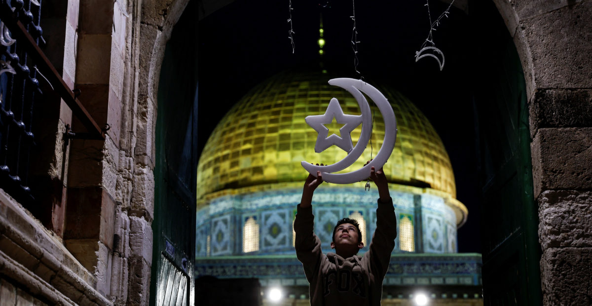 How Muslims mark Ramadan, and what makes it a holy month | PBS News