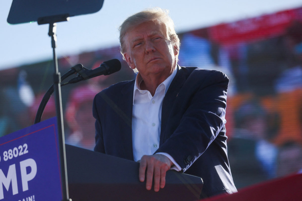 At Waco rally, Trump defends Jan. 6 insurrectionists and blasts the prosecutors investigating ...