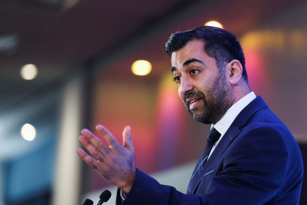 Humza Yousaf elected as new Scottish leader | PBS News