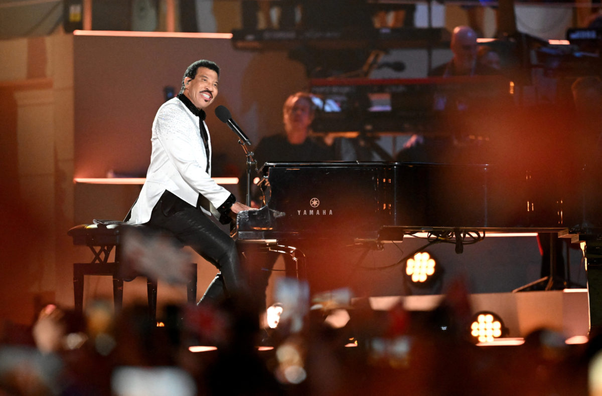 Lionel Richie, Katy Perry perform at royal coronation concert in ...