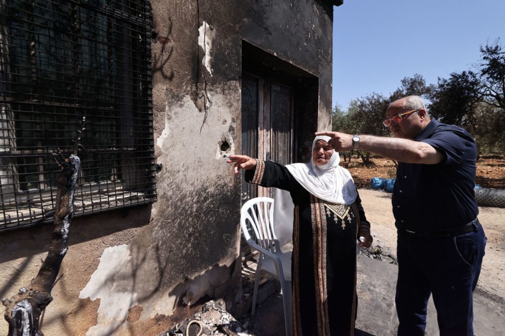 News Wrap: Israeli settlers torch Palestinian homes in latest bout of ...