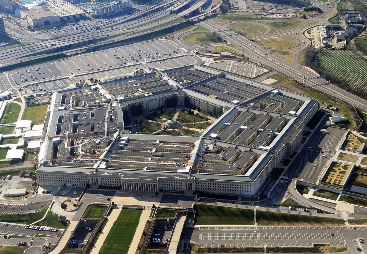 Pentagon study finds no sign of alien life in reported UFO sightings ...