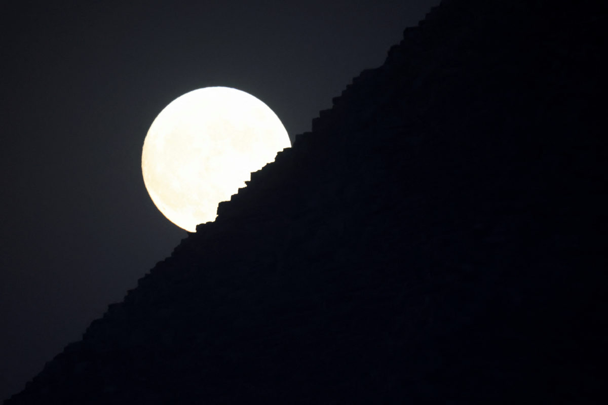 PHOTOS: Blue supermoon beams around the world | PBS News
