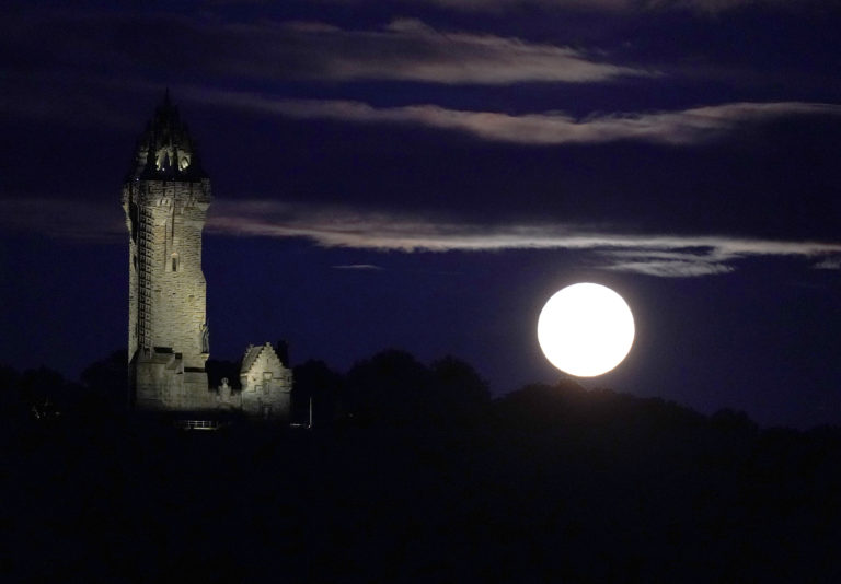 PHOTOS: Blue supermoon beams around the world | PBS News