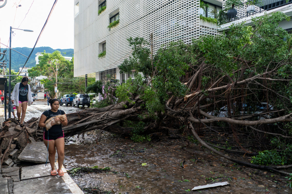 Hurricane Lidia dissipates after killing 1 person, injuring 2 near ...
