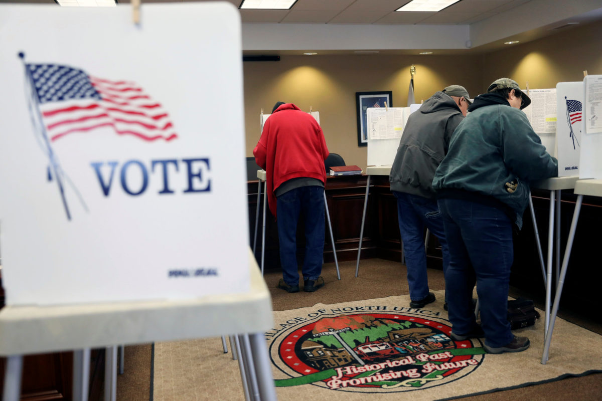 Illinois election officials to consider removing Trump from March ...