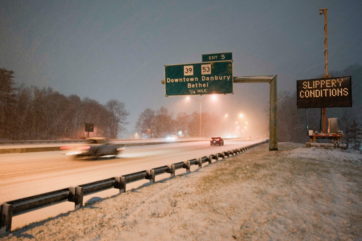 Dual storms dump snow on both U.S. coasts as ice creates hazardous road ...