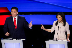 Live updates: The final 2024 GOP presidential debate before the Iowa ...