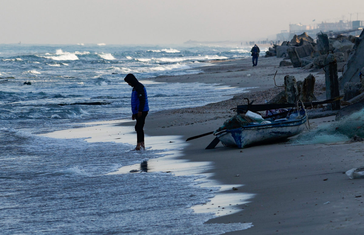 Hamas fights in hard-hit areas of Gaza while deal emerges to deliver ...