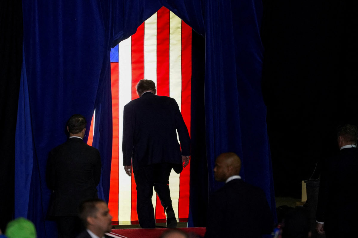 A quick guide to the Supreme Court case on Trump's ballot eligibility ...