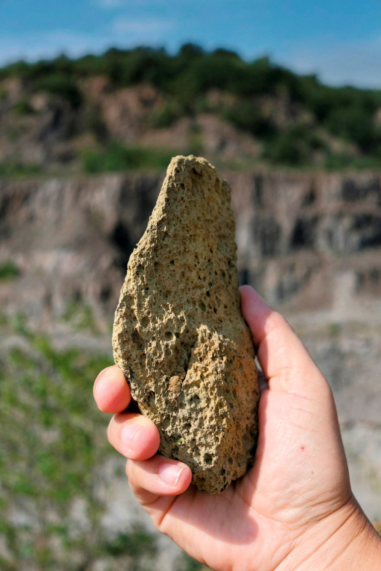 Ancient stone tools found in Ukraine may have been used by early humans ...